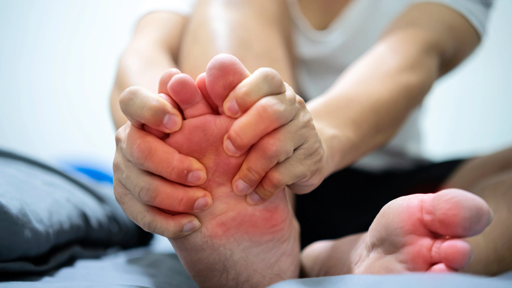 How To Stop Gout Pain At Night: Fast Relief And Effective Tips